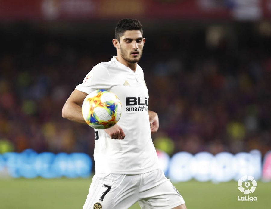 Valencia celebrate Cup win | LaLiga