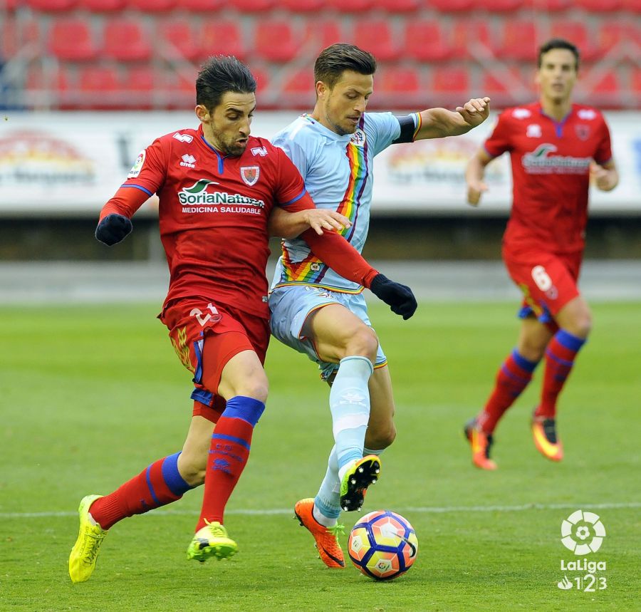 El CD Numancia - Rayo Vallecano, a un clic | LALIGA