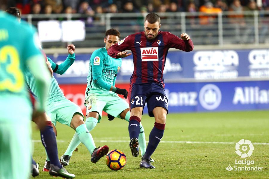 Todas las fotografías del SD Eibar - FC Barcelona | LALIGA