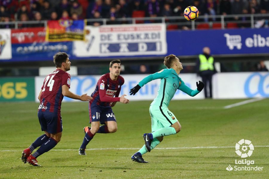 Todas las fotografías del SD Eibar - FC Barcelona | LALIGA