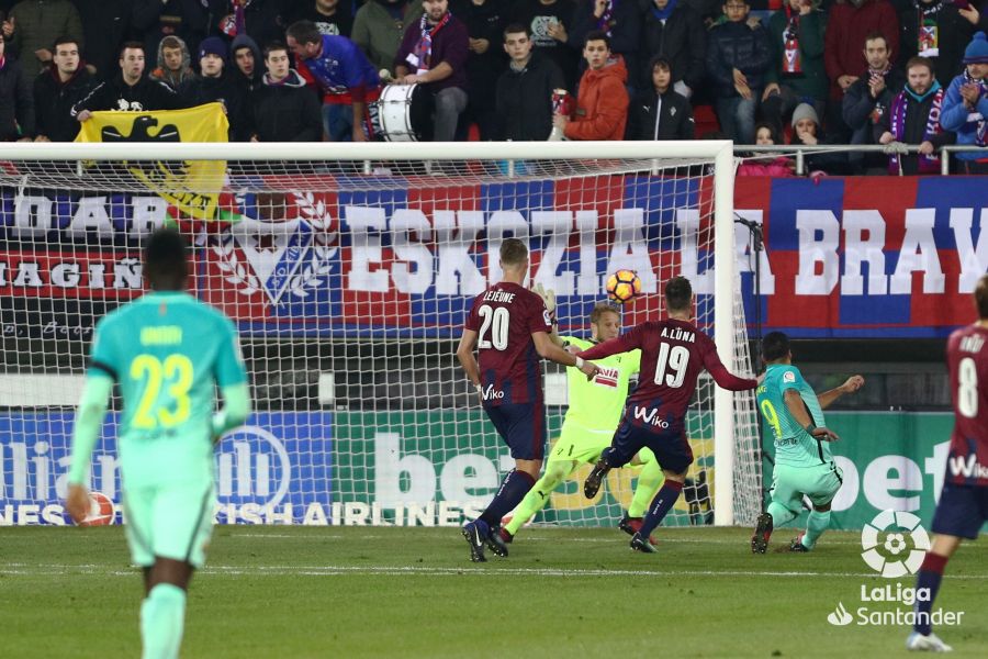 Todas las fotografías del SD Eibar - FC Barcelona | LALIGA