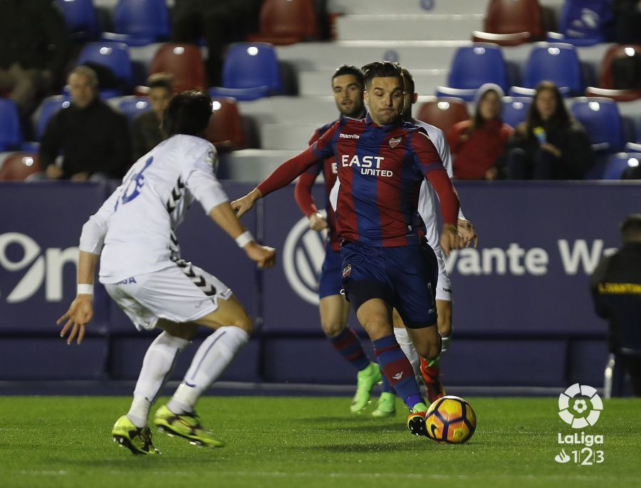Repasa el Levante UD - Nàstic en imágenes | LALIGA