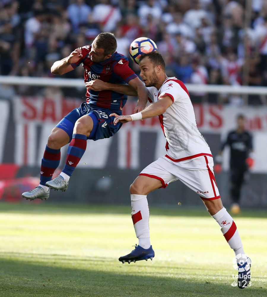Las fotografías más destacadas del Rayo Vallecano - Levante UD | LaLiga