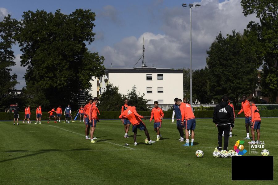 Fotogalería: Así fue el primer entrenamiento del Valencia en Alemania ...