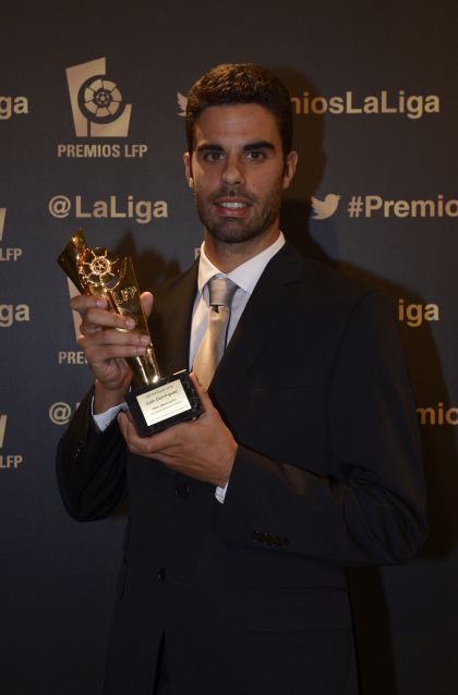 Juan Domínguez, 'Mejor Centrocampista de la Liga Adelante 2013-14' | LaLiga