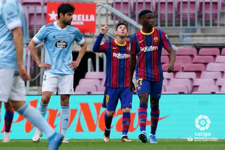 Messi también marca de cabeza | LaLiga