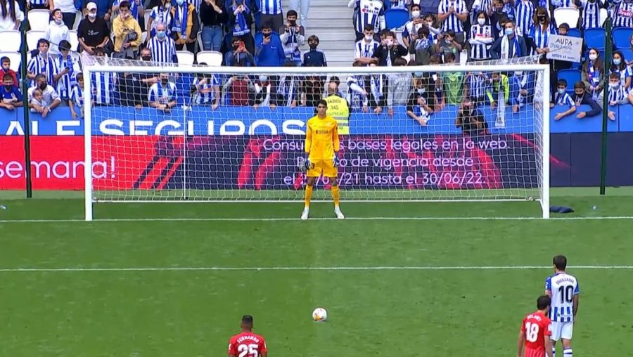Bono = Sevilla FC's immovable object | LALIGA