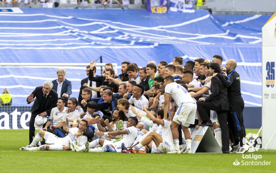 Real Madrid's celebration after winning LaLiga Santander! | LALIGA
