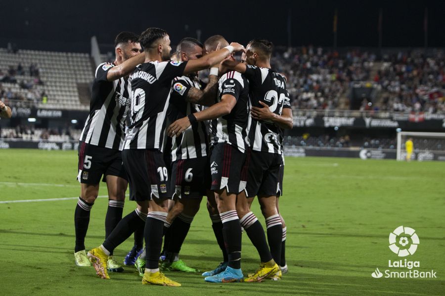 El FC Cartagena vuelve a situarse en play-offs de ascenso | LaLiga