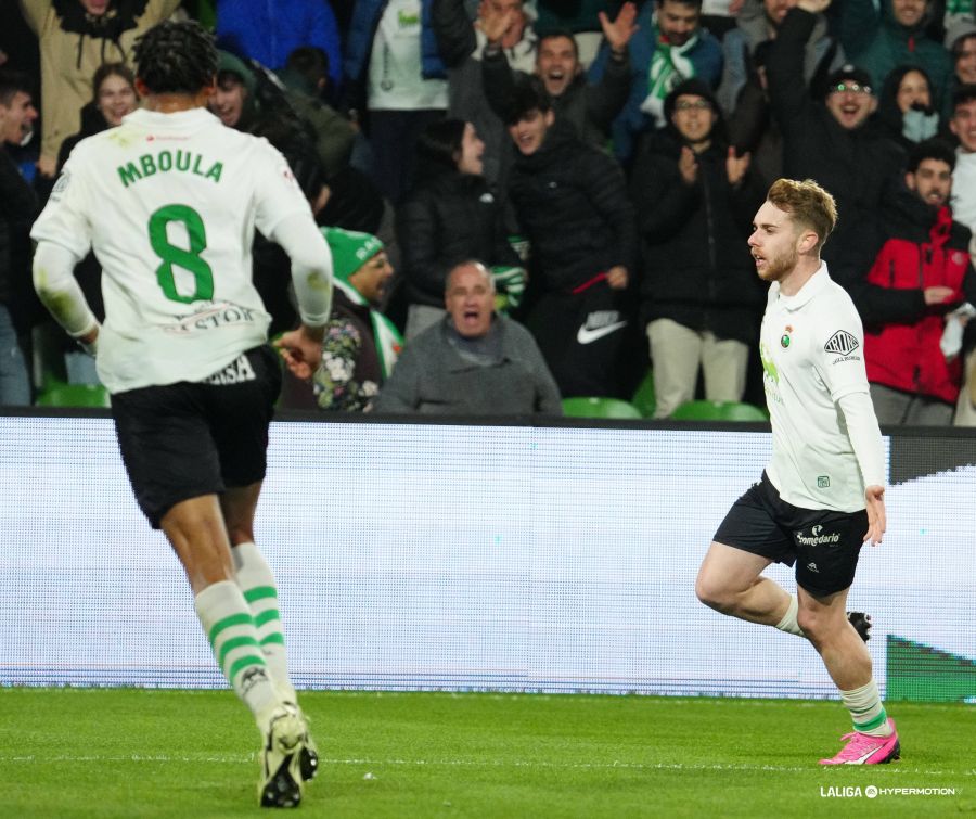 Peque dispara la ilusión del Real Racing Club | LALIGA