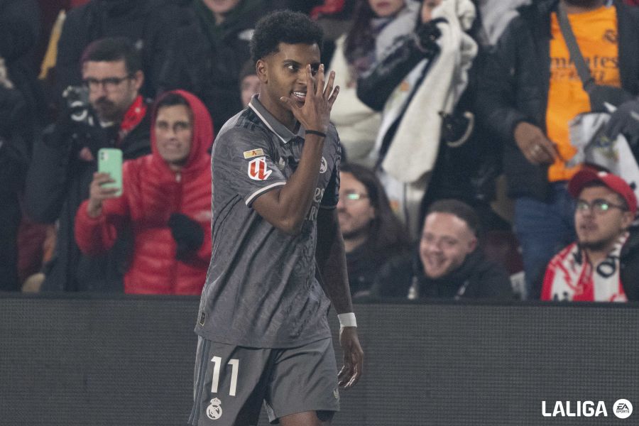El misil a la escuadra de Rodrygo ante el Rayo Vallecano | LALIGA